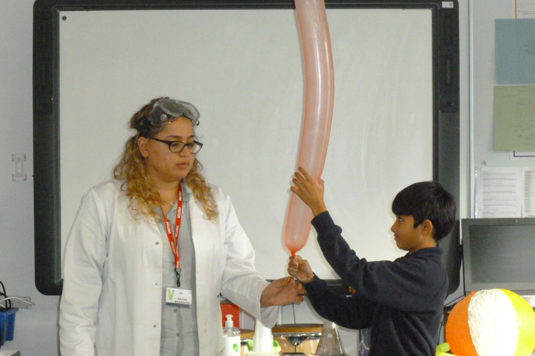 Great Pakeman Physics Extravaganza - Pakeman Primary School