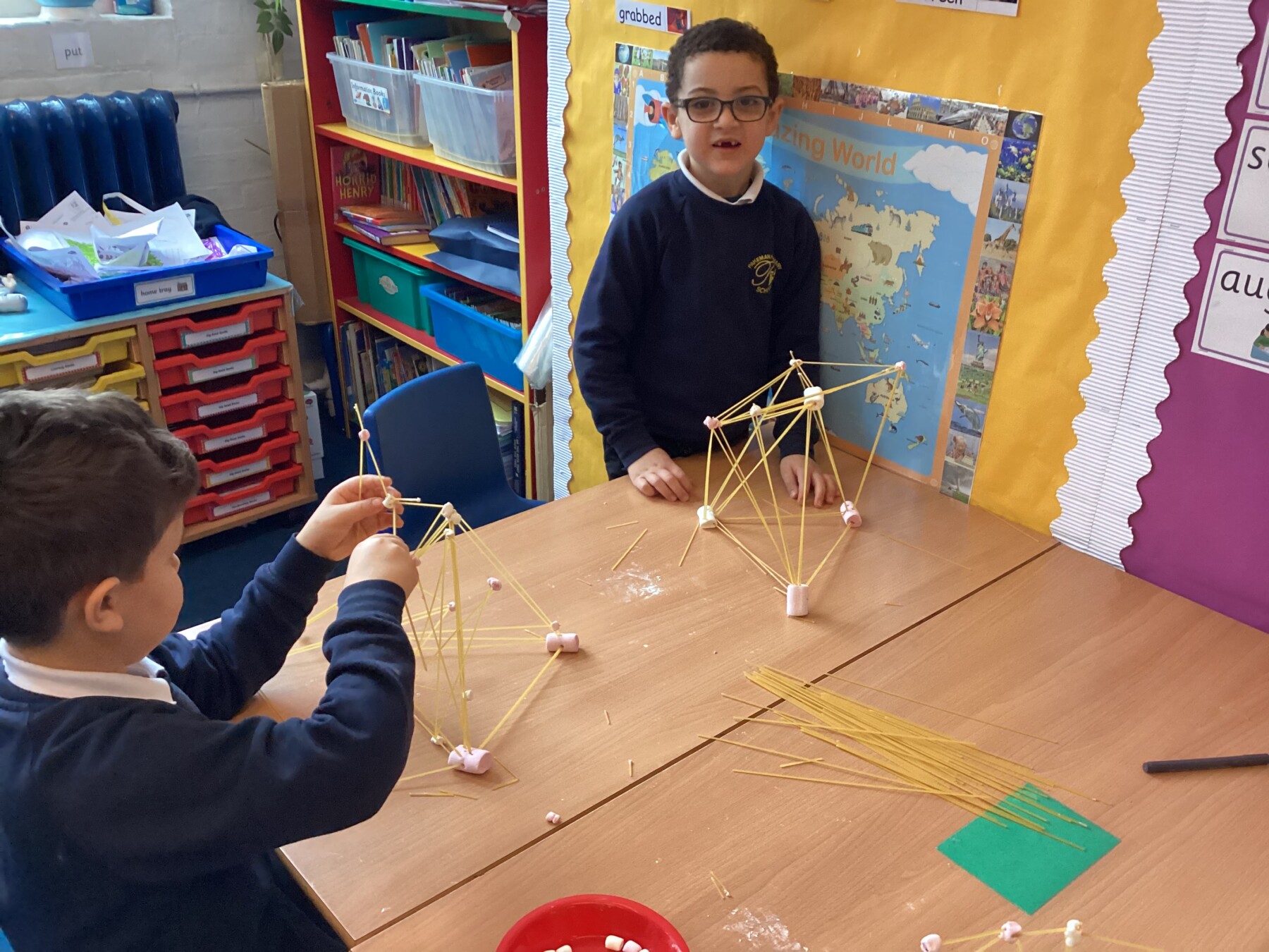 Science Week - Pakeman Primary School
