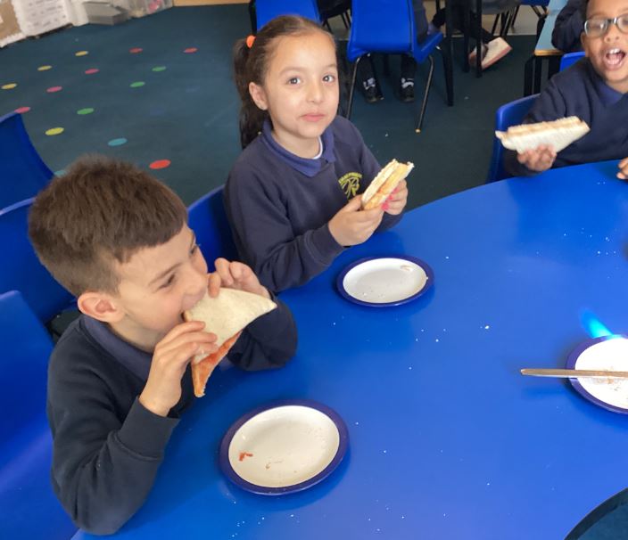 KS1 Make Sandwiches - Pakeman Primary School